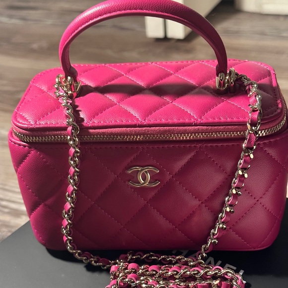 CHANEL | Bags | Pink Chanel Lambskin Quilted Top Handle Vanity With ...